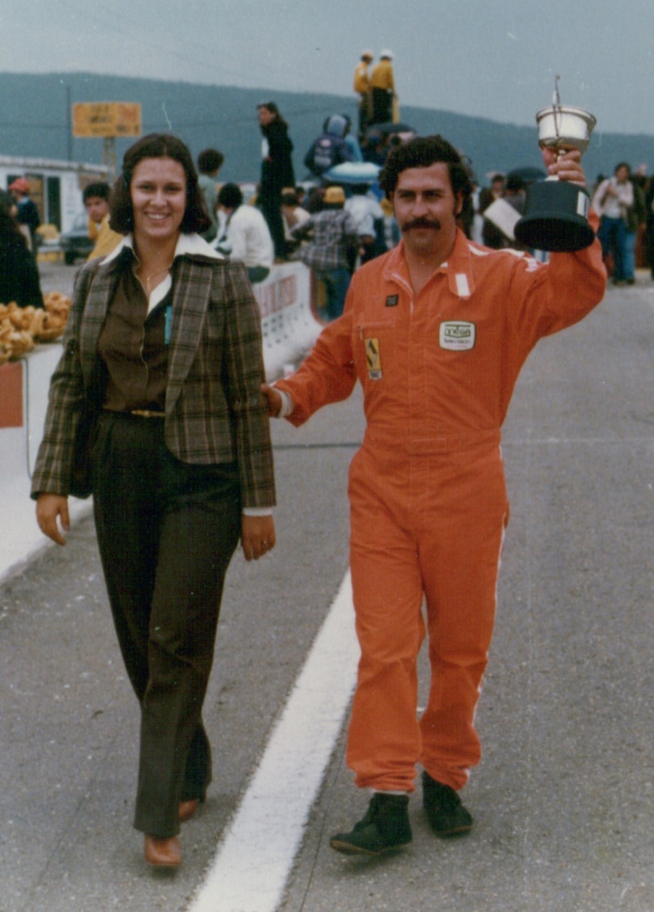 The girl behind Pablo Escobar – eShe