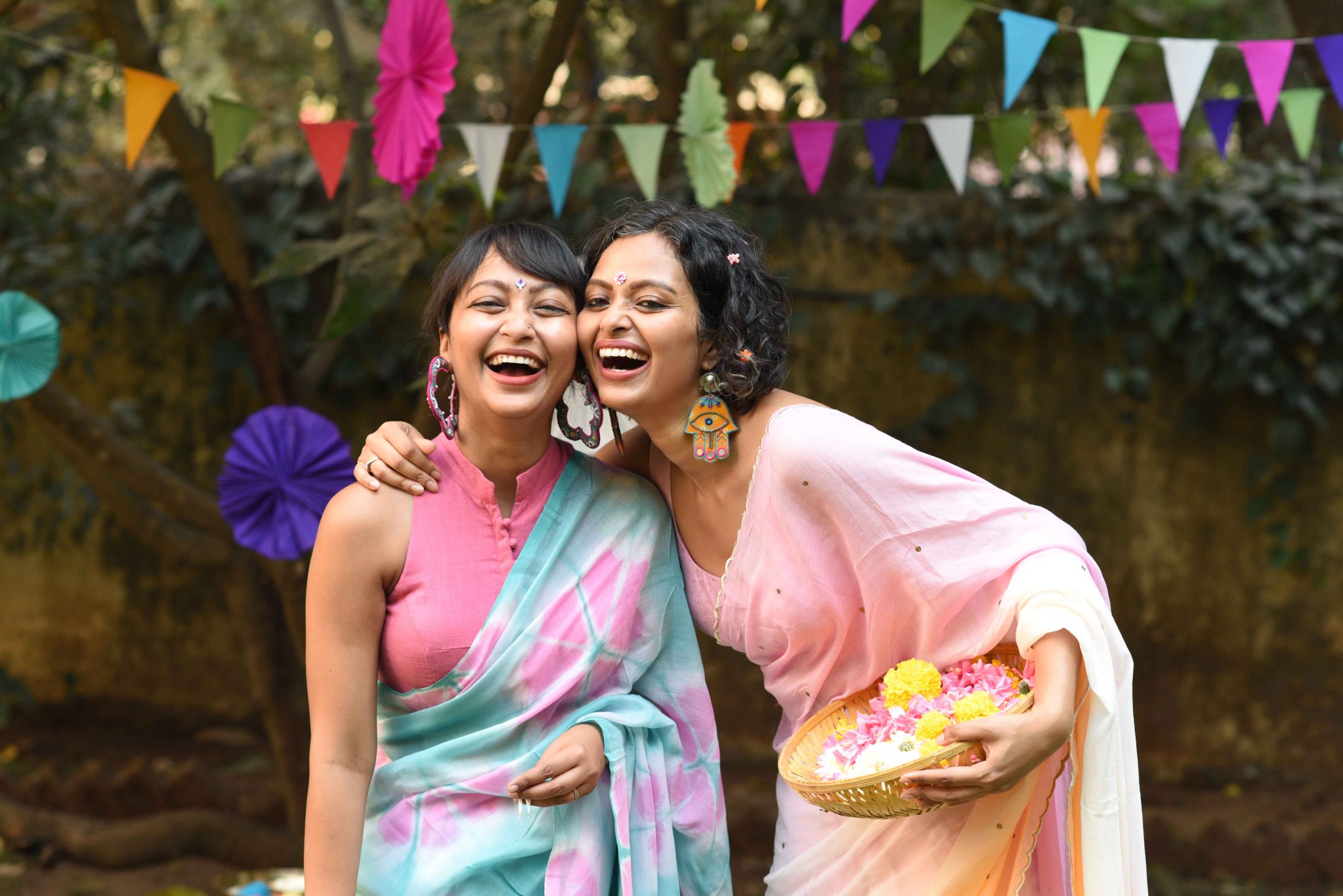 Two sisters, a passion for Indian weaves, and a social-media success ...
